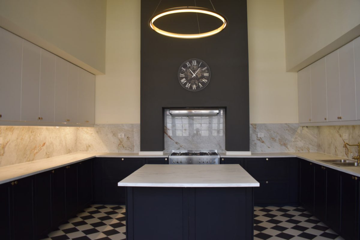 Historical Residence Renovation - mafer